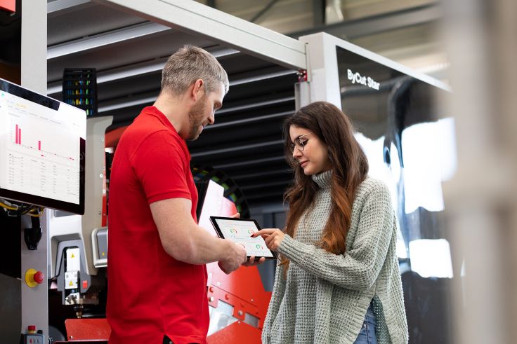 Service | trusting partnership | Bystronic