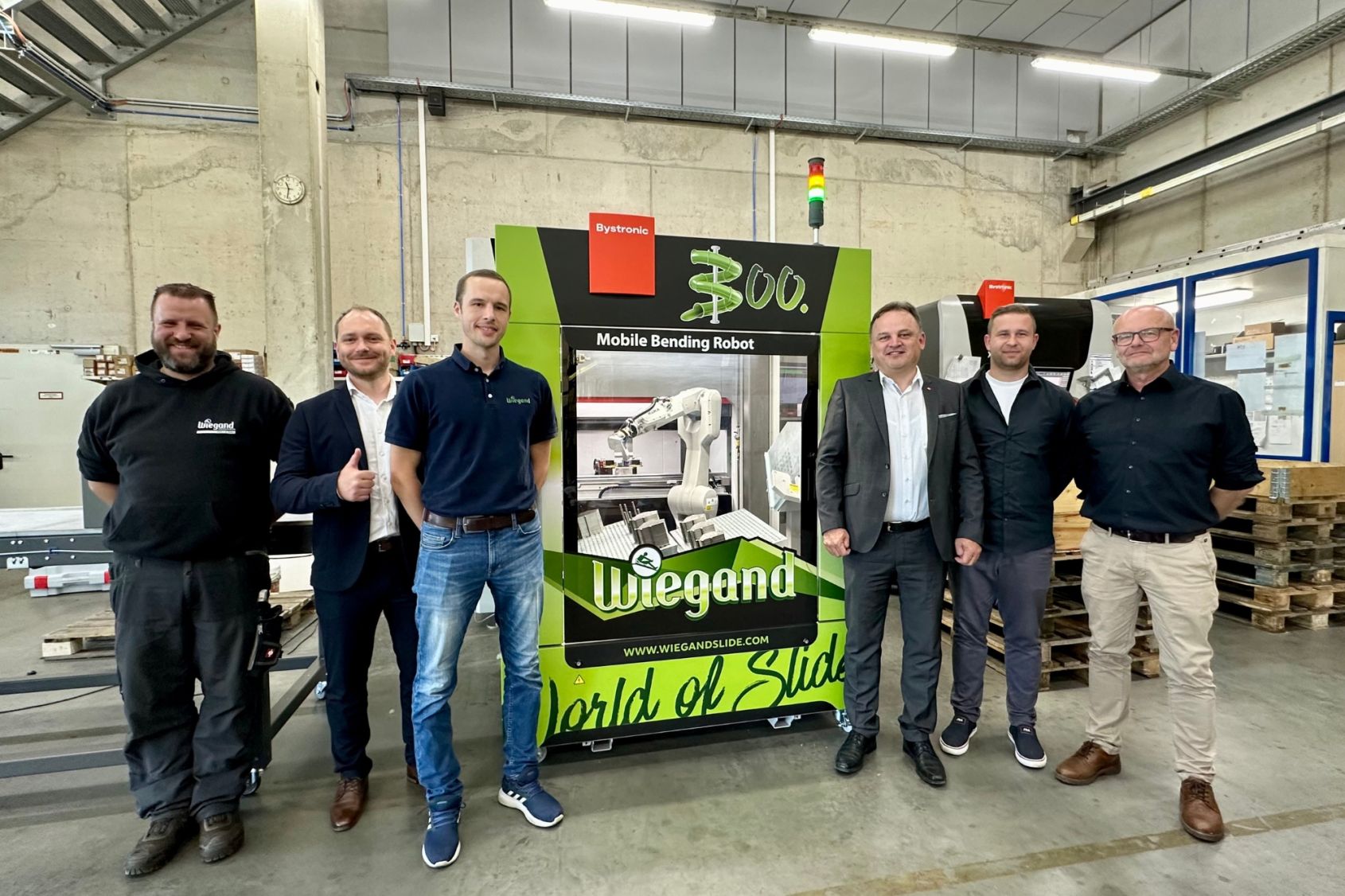 Bystronic celebrates: 300th Mobile Bending Cell delivered | Bystronic