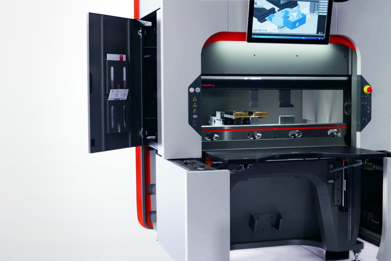 B100: Operation with BySoft Cell Control Bending | Bystronic