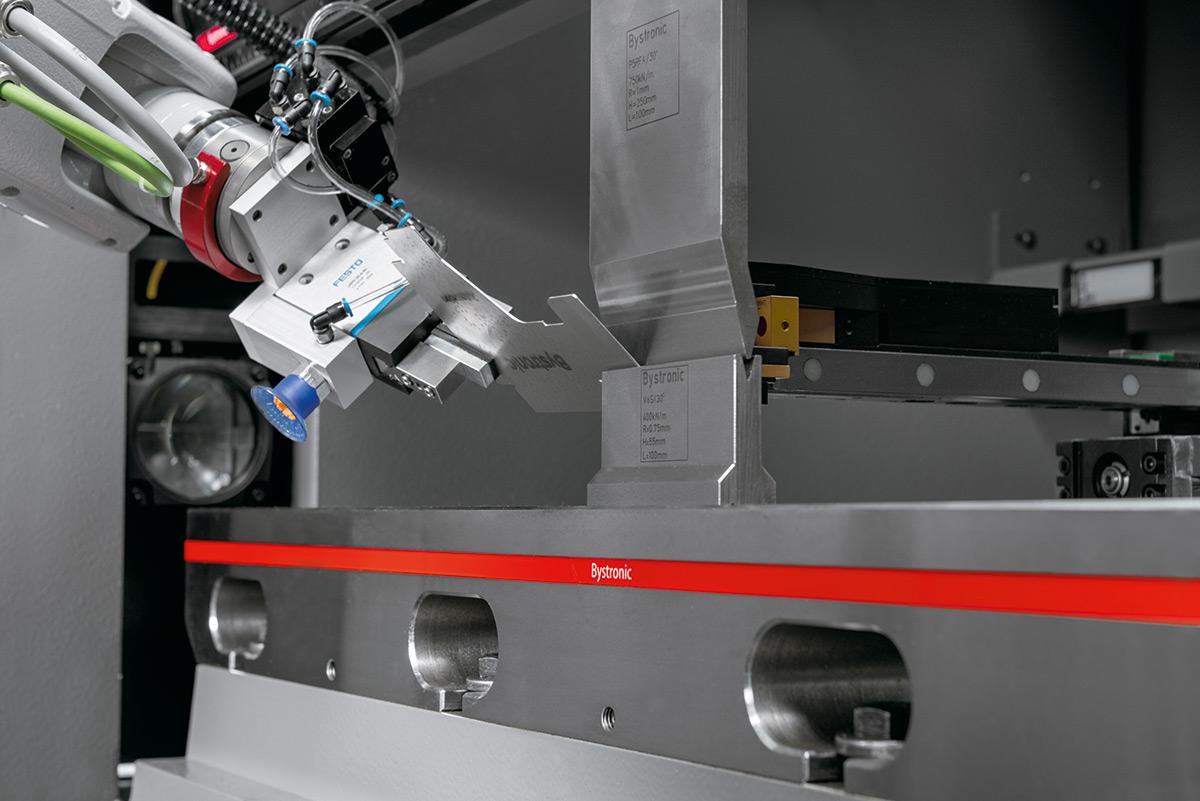 Evolution in bending | Bystronic